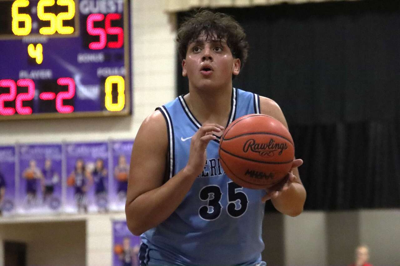 Meridian dominates 2nd half vs. CBA