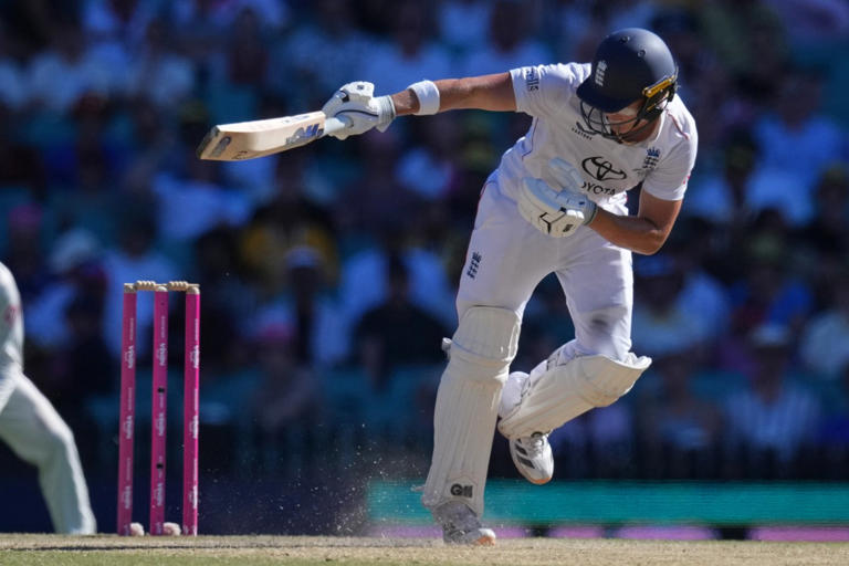 Jacob Bethell's first test century helps England push the fifth Ashes ...