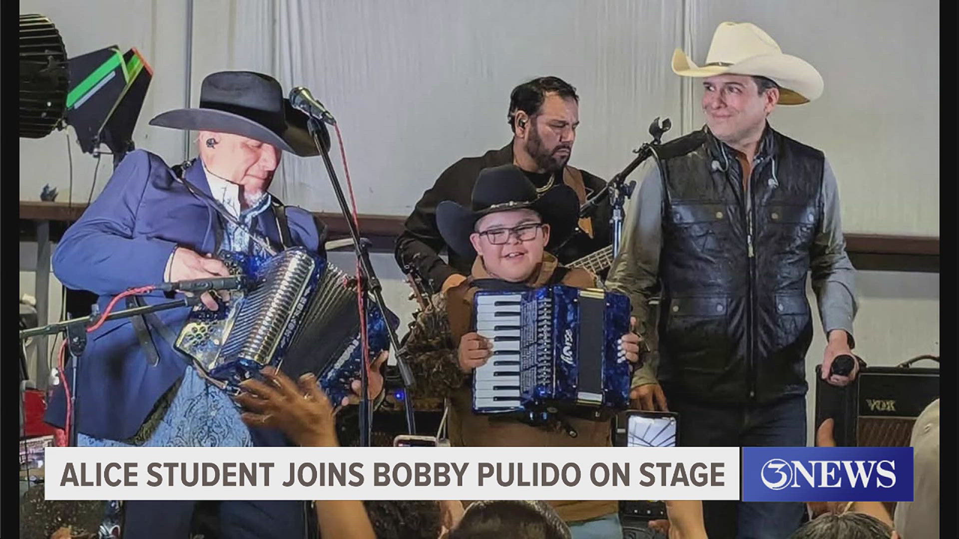 Alice fifth grader joins Tejano star Bobby Pulido on stage