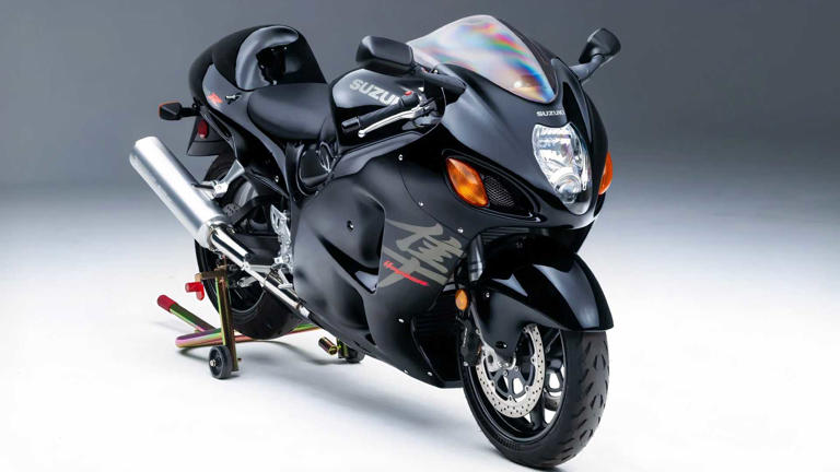 Suzuki built the fastest motorcycle nobody could handle