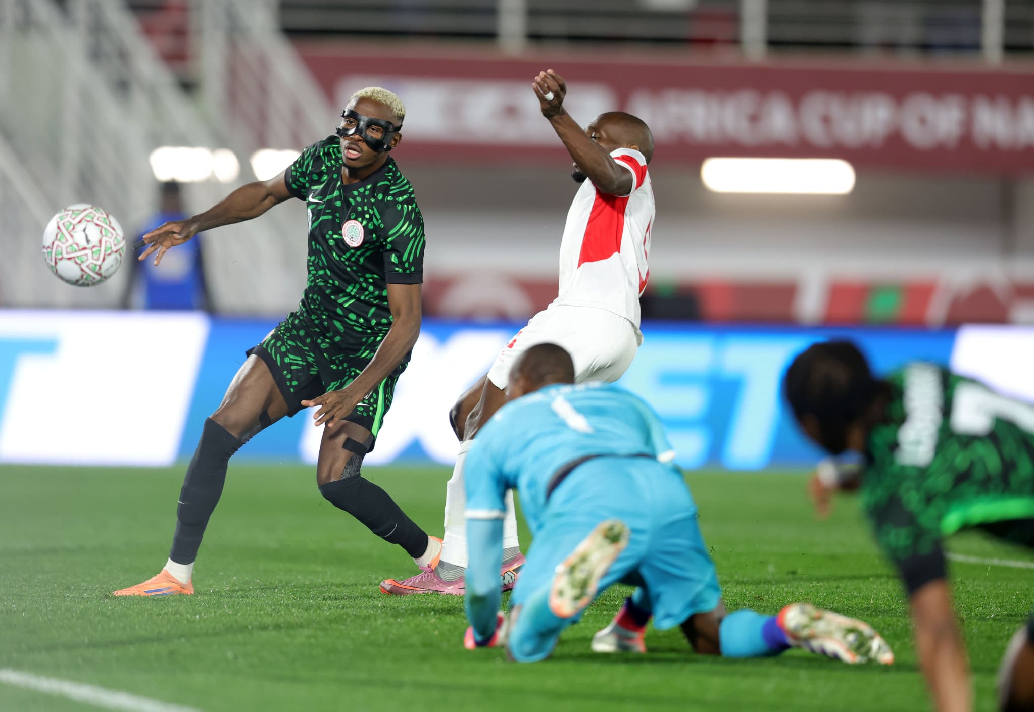 CAN 2025: Osimhen n’a pas quitté le groupe du Nigeria après son coup de ...