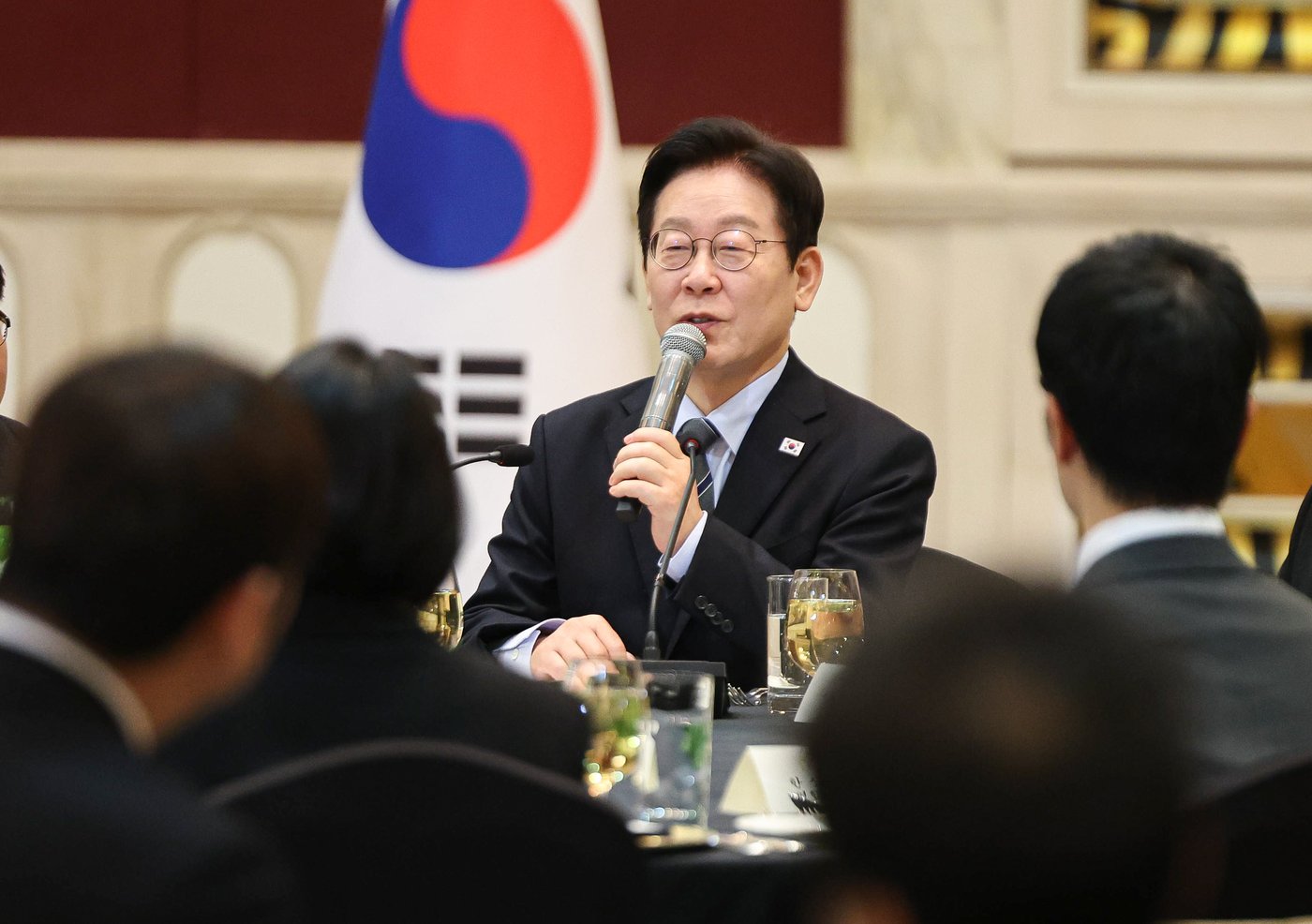 South Korean leader says he asked China's Xi to act as mediator on ...