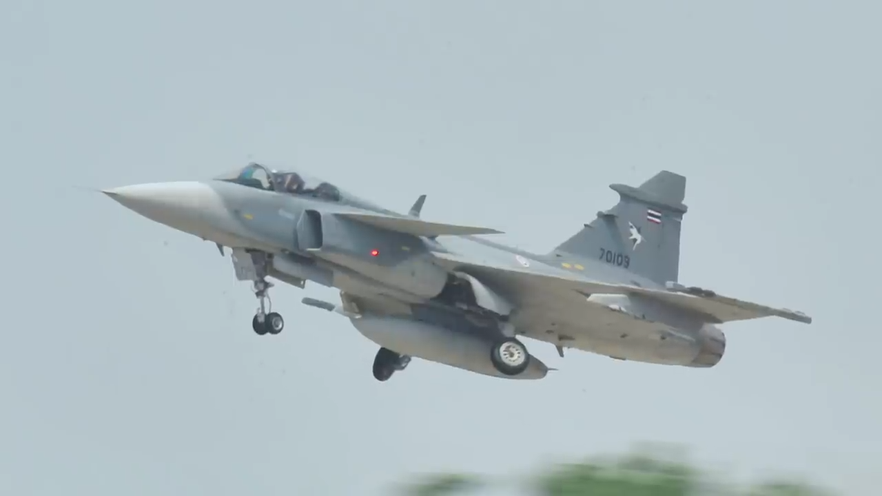 Thailand's decision: F-35 Lightning or JAS 39 Gripen?