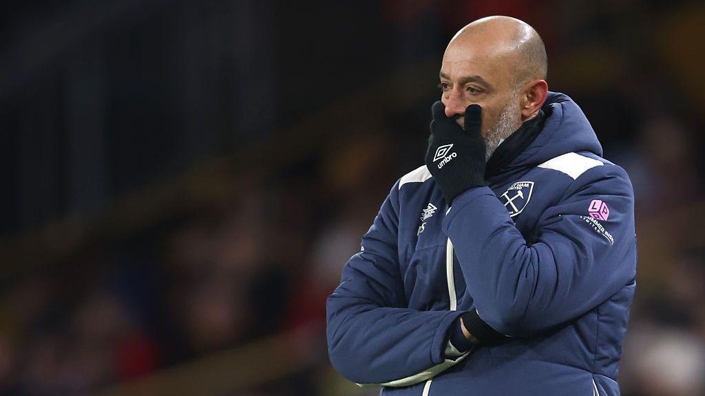 Nuno retains board backing for now