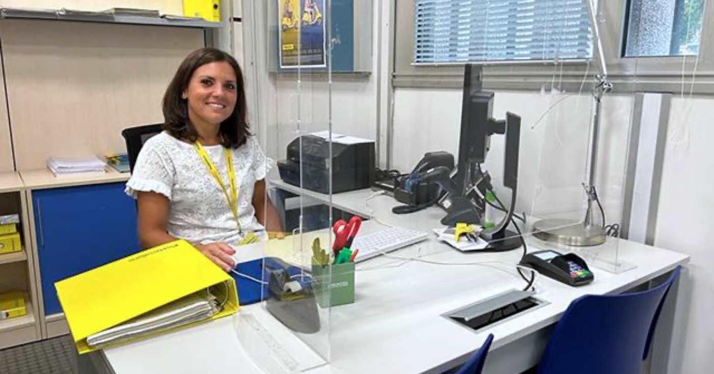 Poste Italiane seleziona laureati e laureandi per lavoro come ...