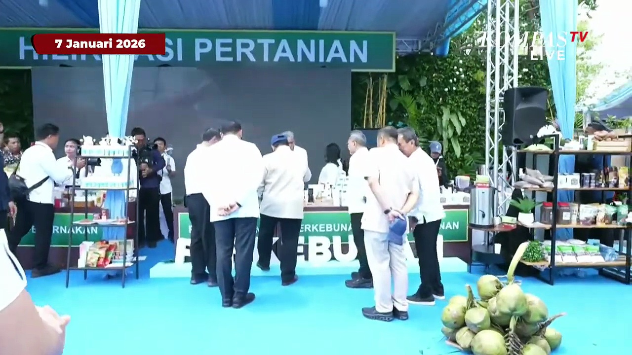 Presiden Prabowo cicipi produk UMKM hingga tinjau panen raya swasembada ...