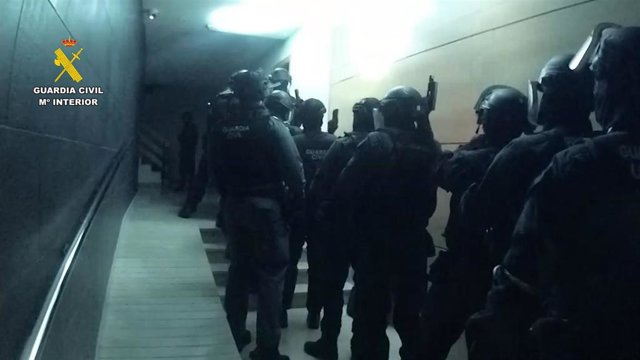 Sucesos.- Dos detenidos acusados de 14 robos con fuerza, 12 de ellos en ...