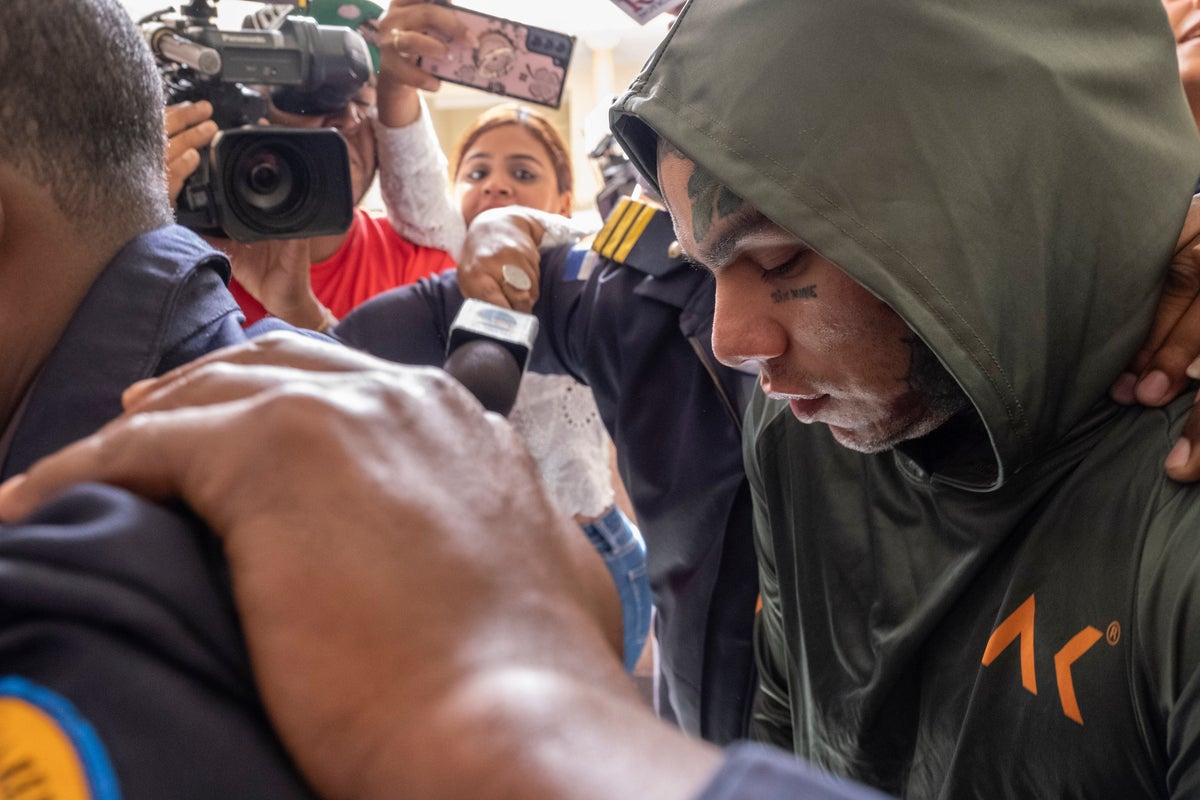 Tekashi 6ix9ine becomes latest celebrity inmate at notorious NYC jail