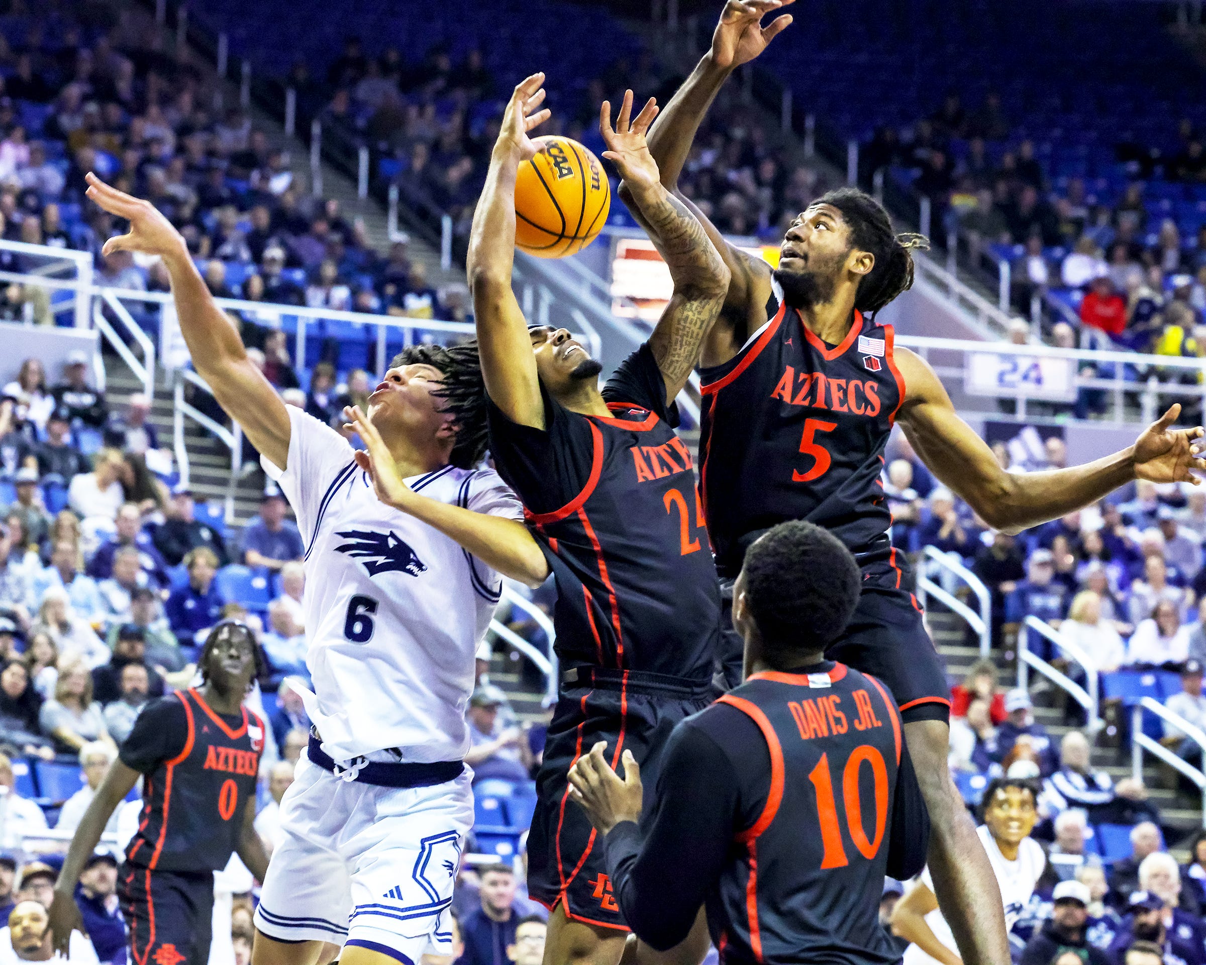 San Diego State snaps Nevada's winning streak, taking a 73-68 win