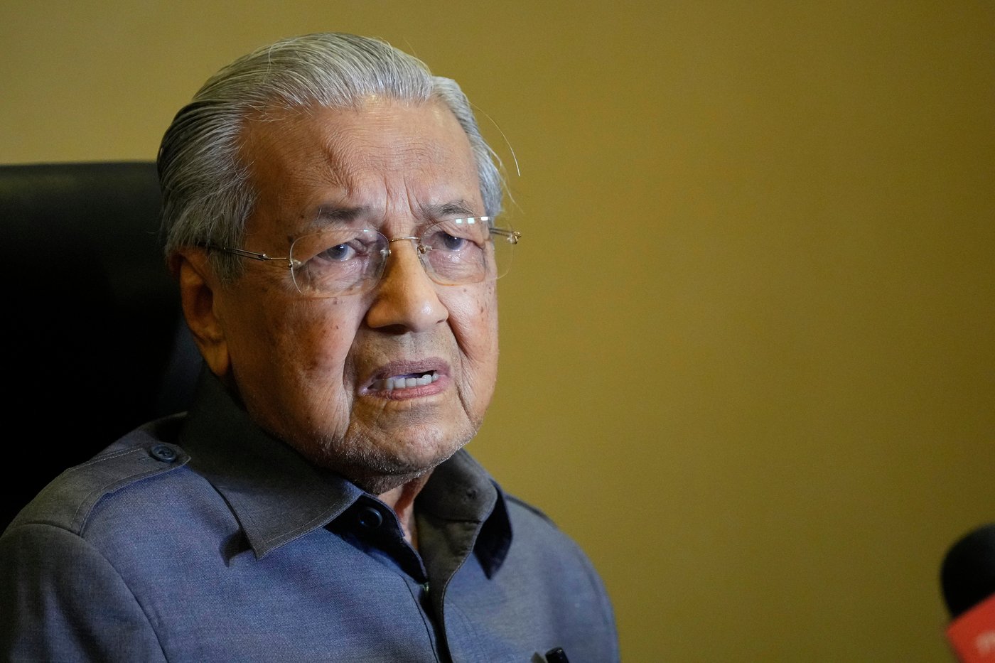 Family of Malaysian ex-leader Mahathir says broken hip serious but not ...