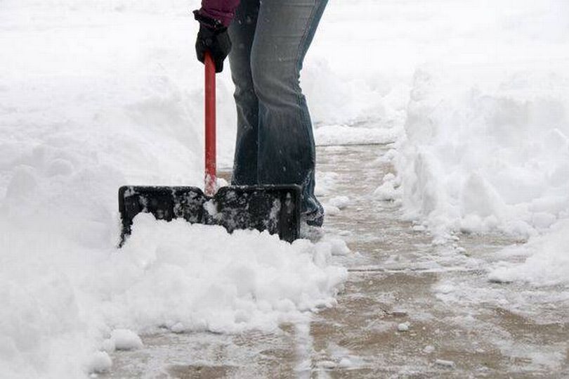 Legal risk of clearing snow from driveways as weather warnings in place