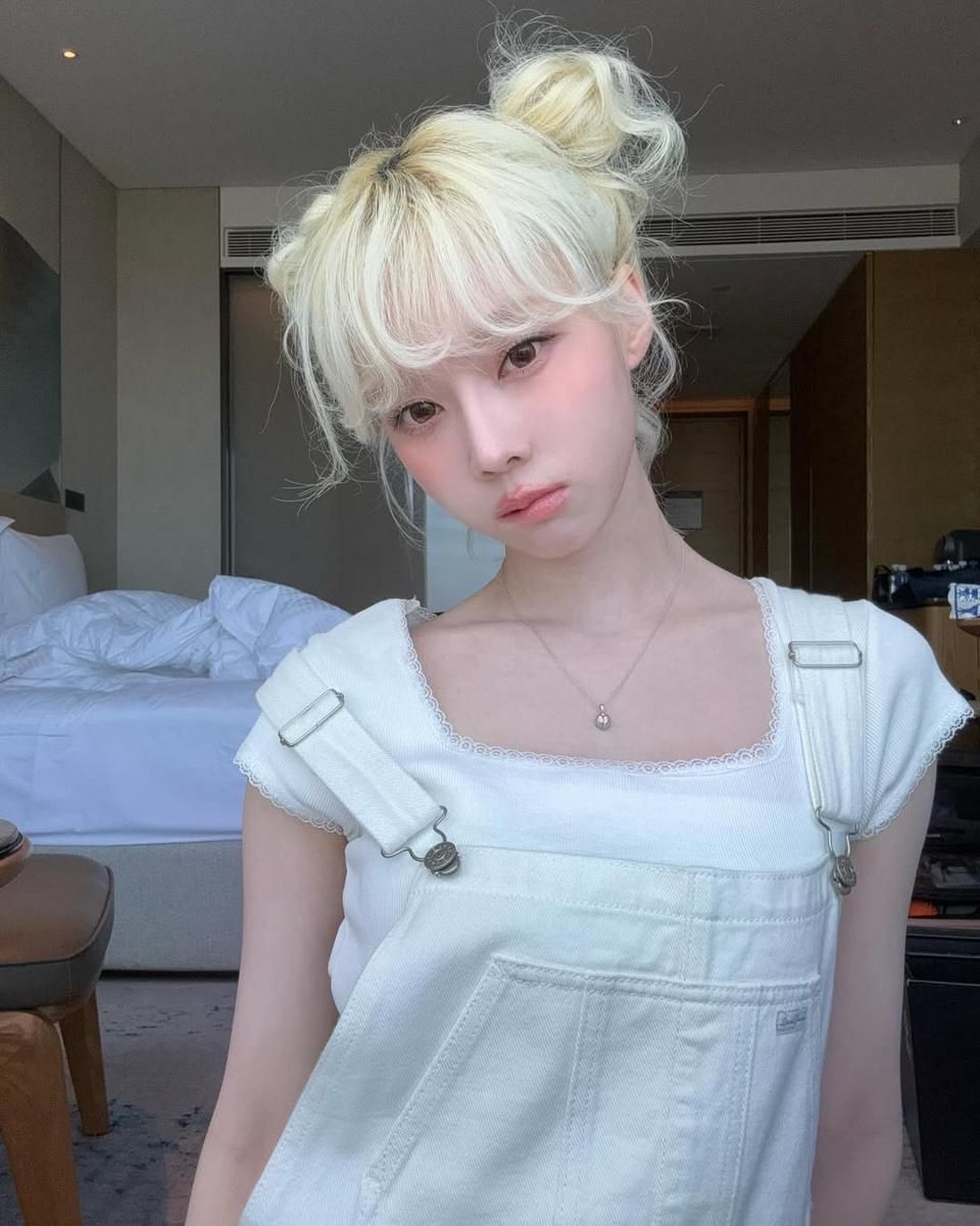 Intip ide warna rambut terang a la Winter 'aespa', fresh dan stunning