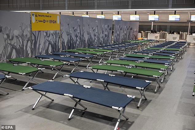 Europe's Arctic storm chaos: Thousands sleep at Dutch airport and ...