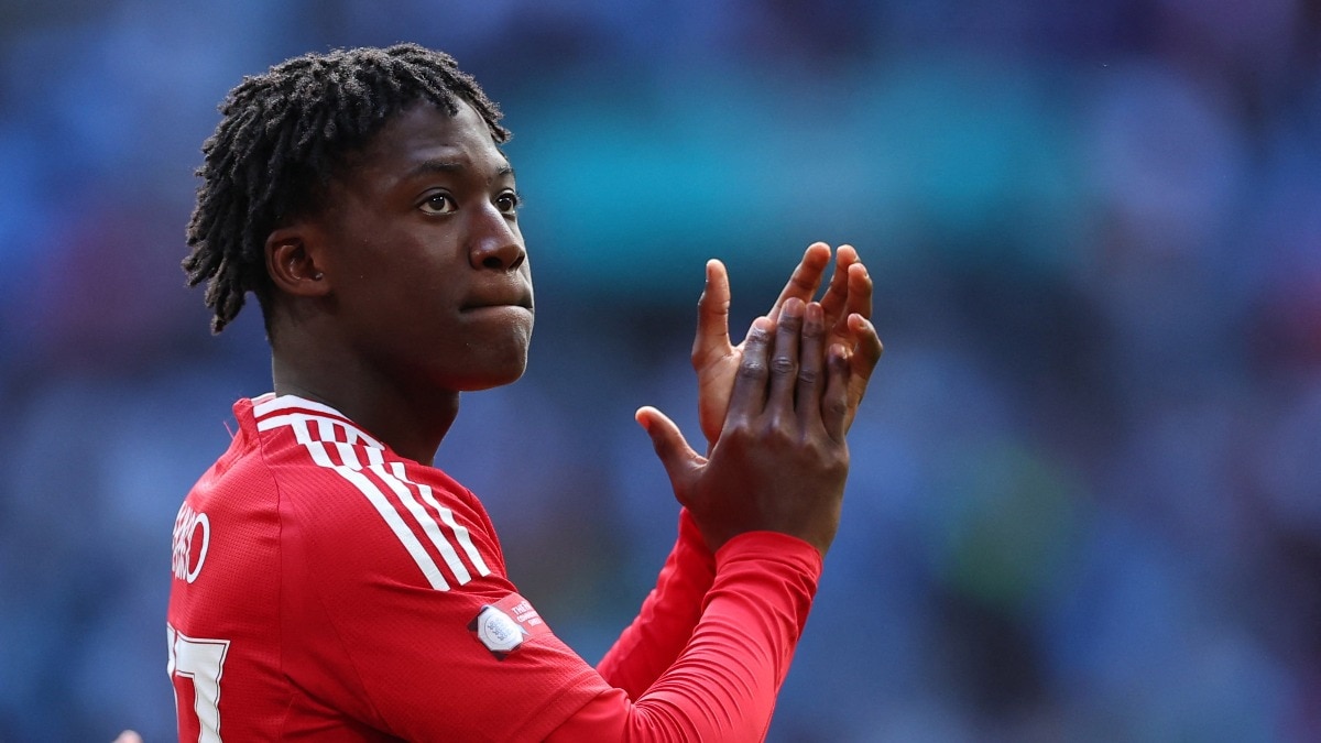 Kobbie Mainoo returns to training for Manchester United after Ruben ...