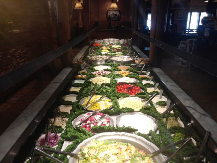 Buffet foods that chefs never eat