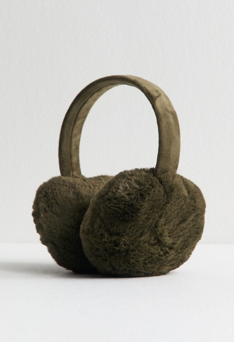 Ear muffs are set to be 2026’s chicest winter trend – and New Look has ...