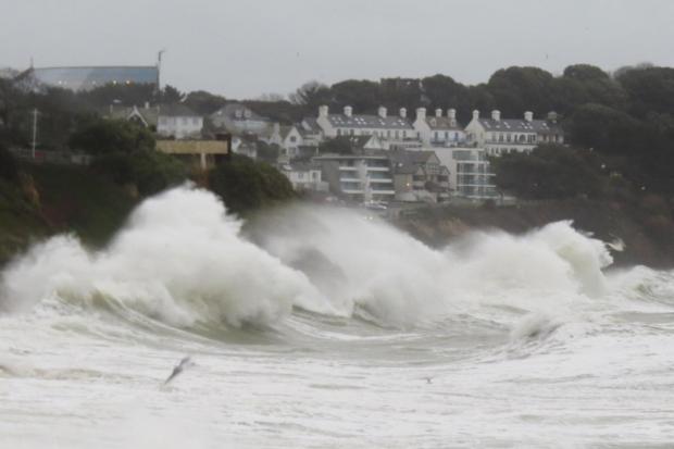 Amber weather warning as Storm Goretti winds up to 90mph set to batter ...