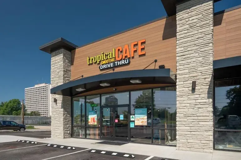 Tropical Smoothie menu prices with calories [updated 2026]