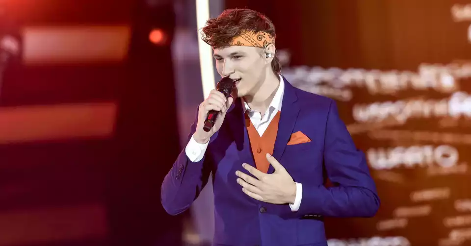 Tak zmieniał się Adam Stachowiak z The Voice od Poland. Muzyk niedawno ...