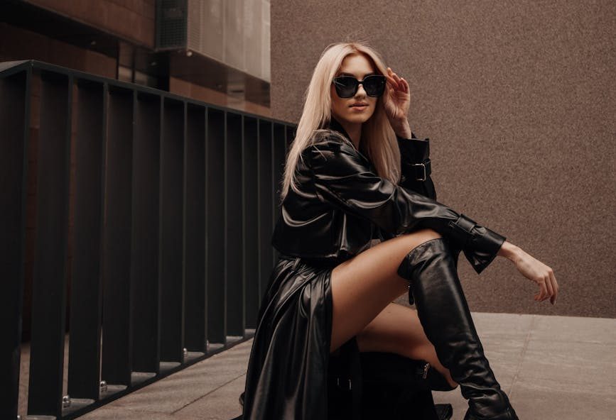 Blonde hair is high maintenance for a reason—what color science says it ...