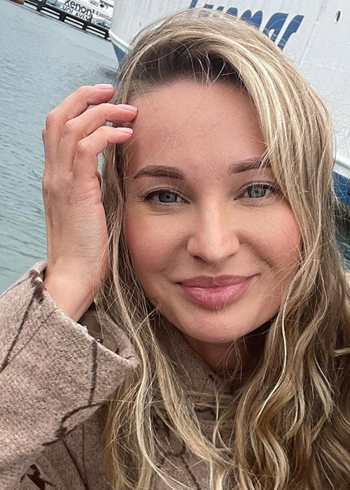 Influencer mum dies during cosmetic surgery procedure as surgeon charged