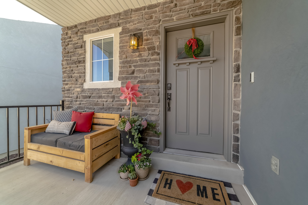 Classic porch decor ideas to try