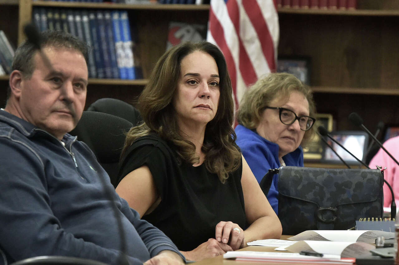 CT elections officials expand probe of former Danbury area state Senate ...