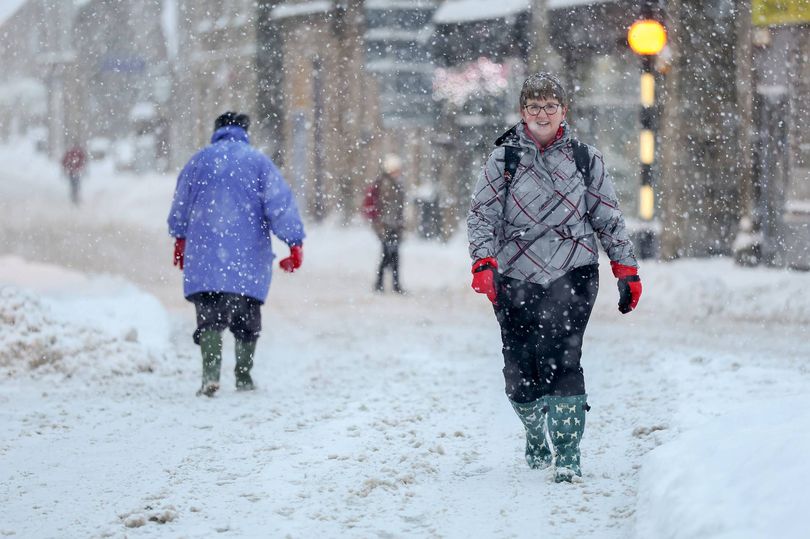 Ireland faces 'triple weather threat' as Met Eireann map shows -11C swing