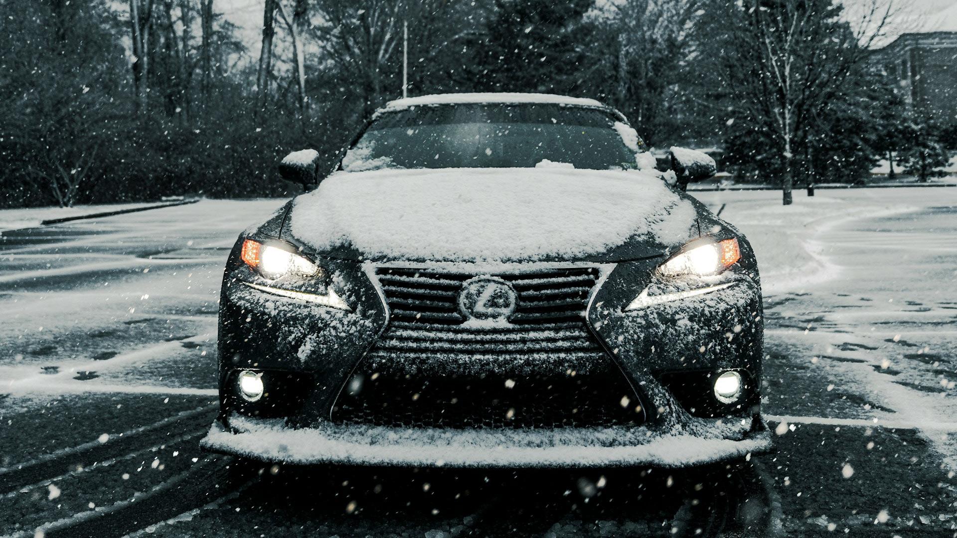 Sneeuw op je auto? Dit kost je zo duizend euro aan boetes