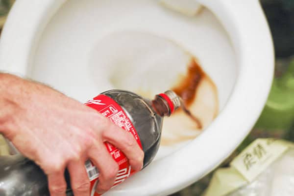 19 easy hacks for a sparkling clean toilet
