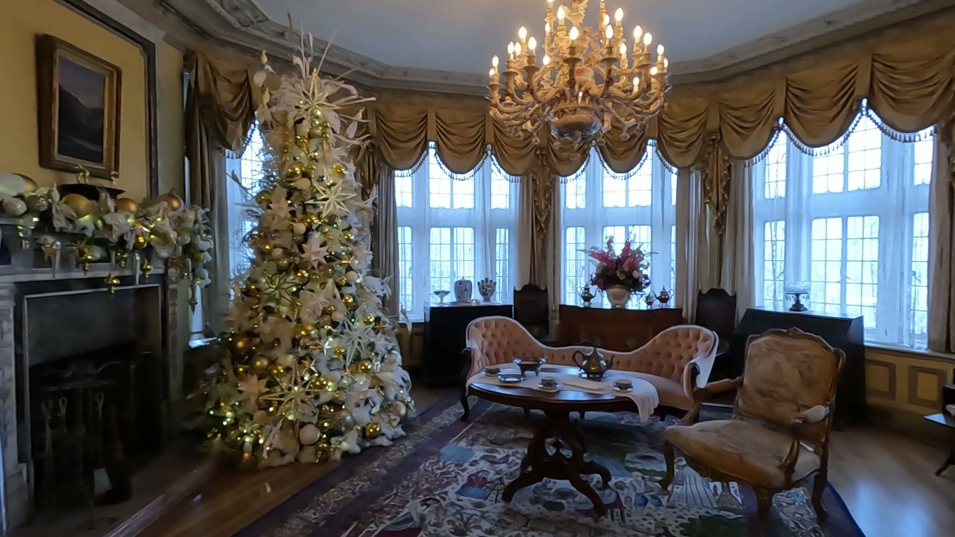 Magical Christmas at Casa Loma: Toronto’s festive castle tour!