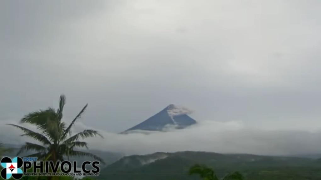 PHIVOLCS: Alert level 3 still up as Mayon releases increased seismic energy