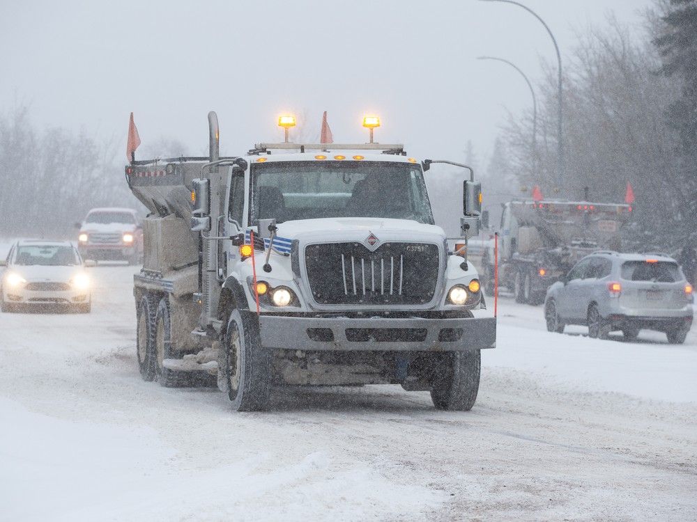 Wednesday's letters: Snow-clearing crews deserve our thanks