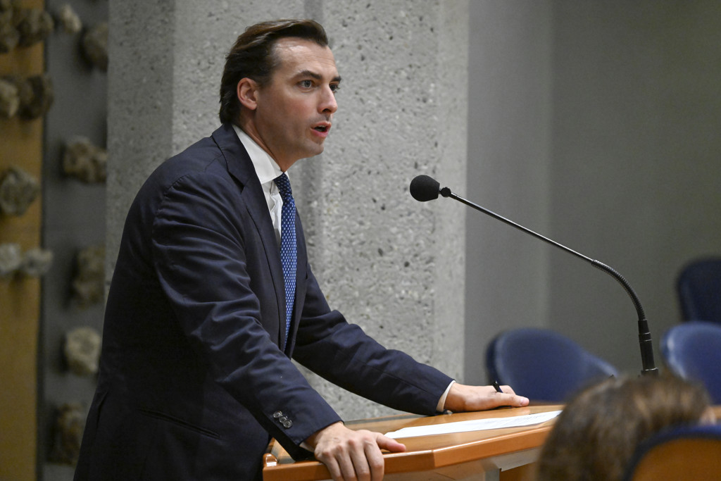 Thierry Baudet verlaat Kamer tijdelijk om campagne in goede banen te leiden