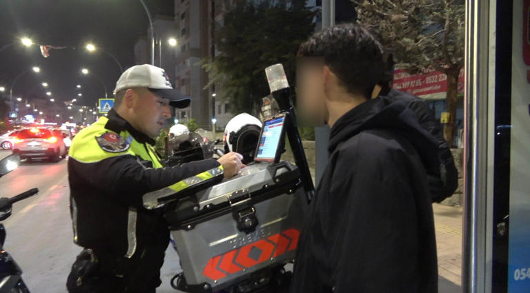 Ehliyet yetersizliği gerekçesiyle ceza yiyen üniversite öğrencisi: "Şu ...