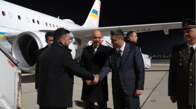 Zelenskyy arrives in Cyprus: busy schedule of meetings ahead
