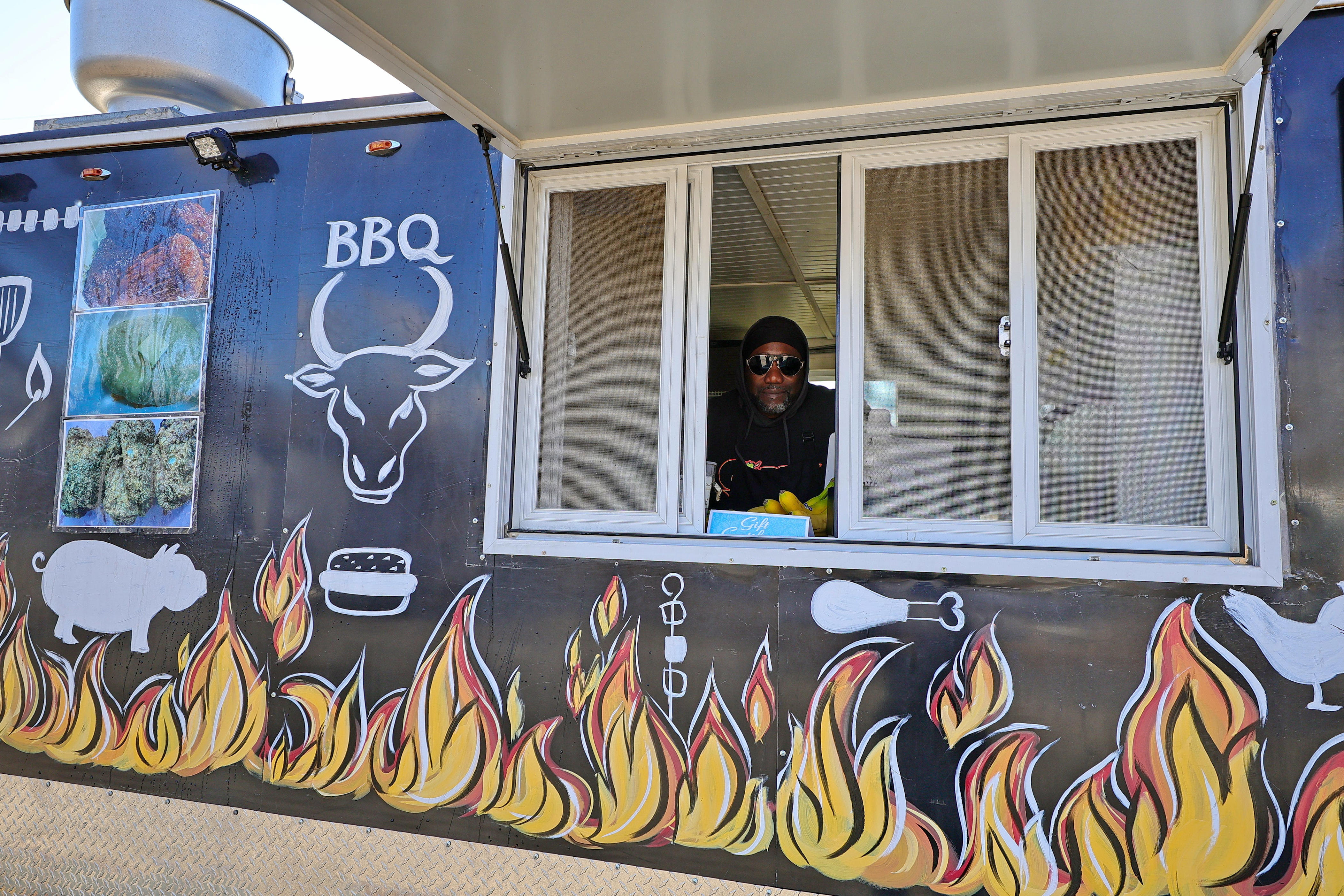 Southern BBQ tradition thrives in Fairhaven. What to know about Cobb's