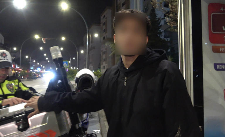 Ehliyet yetersizliği gerekçesiyle ceza yiyen üniversite öğrencisi: "Şu ...