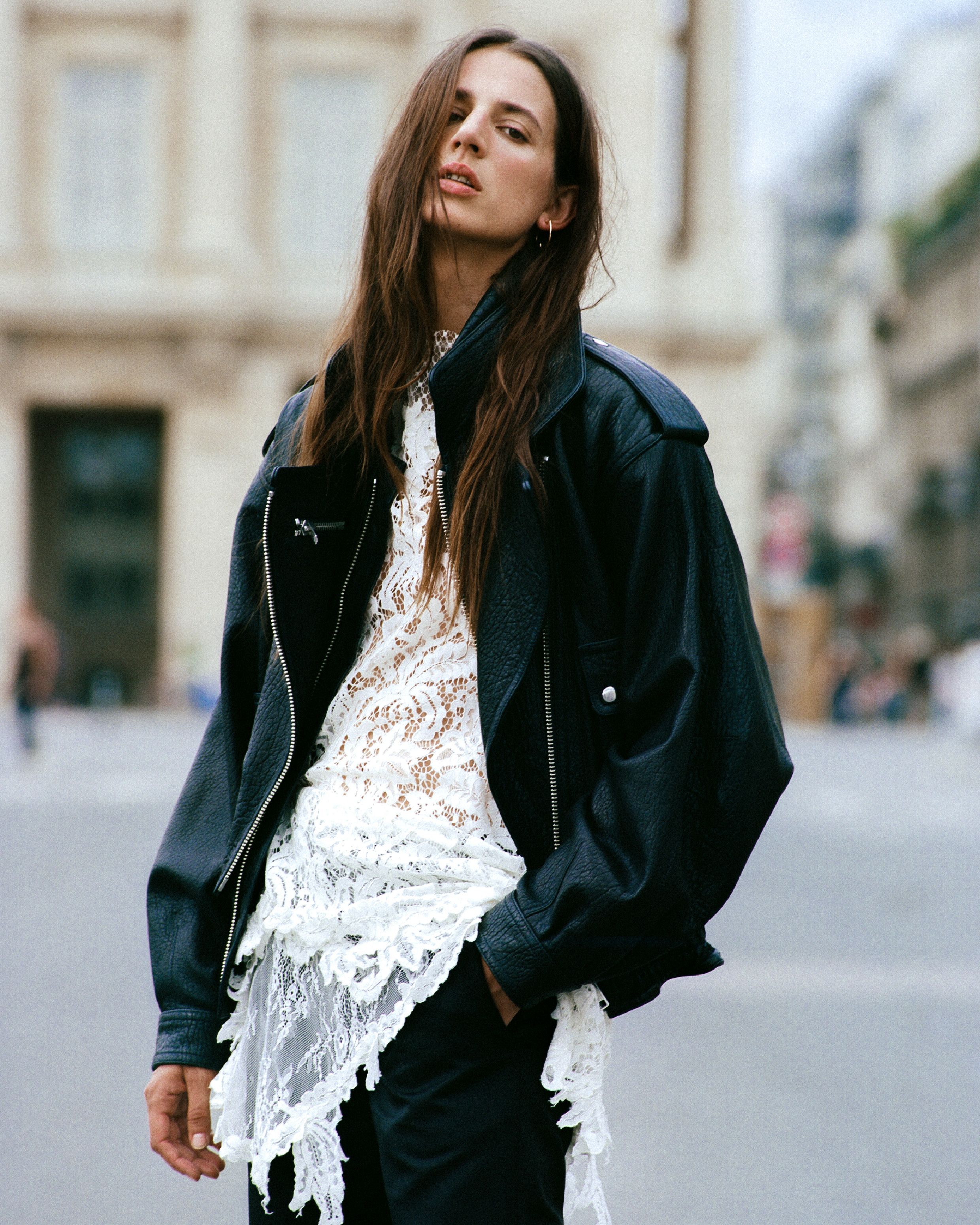 Lacoste s’invite en altitude et inaugure ses nouveaux terrains de padel ...