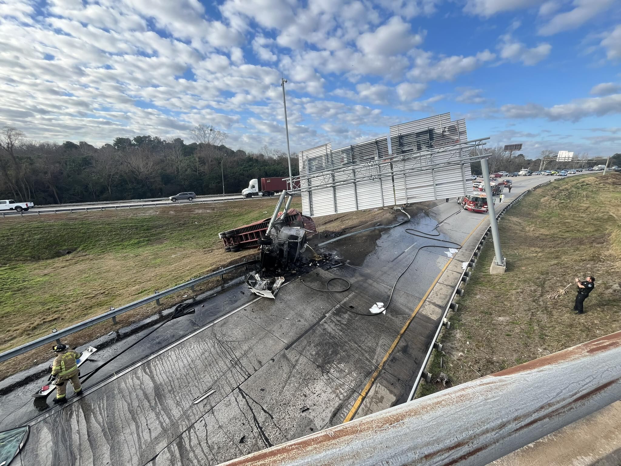 Fiery crash damages Georgia interstate sign