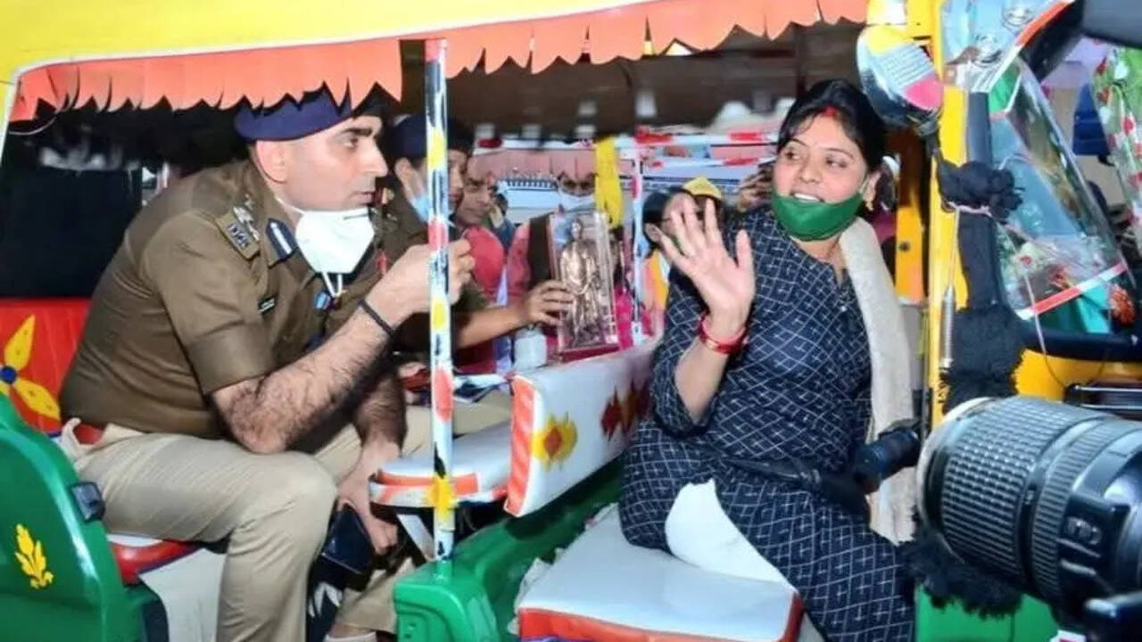 Jhansi’s first woman auto driver murdered; lover named prime accused ...