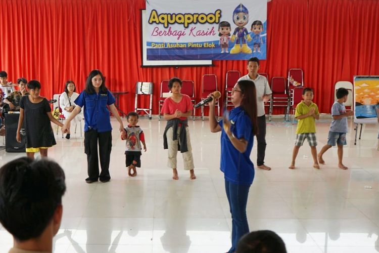 Membuka tahun baru, saat anak-anak panti belajar bahwa mereka tidak sendiri