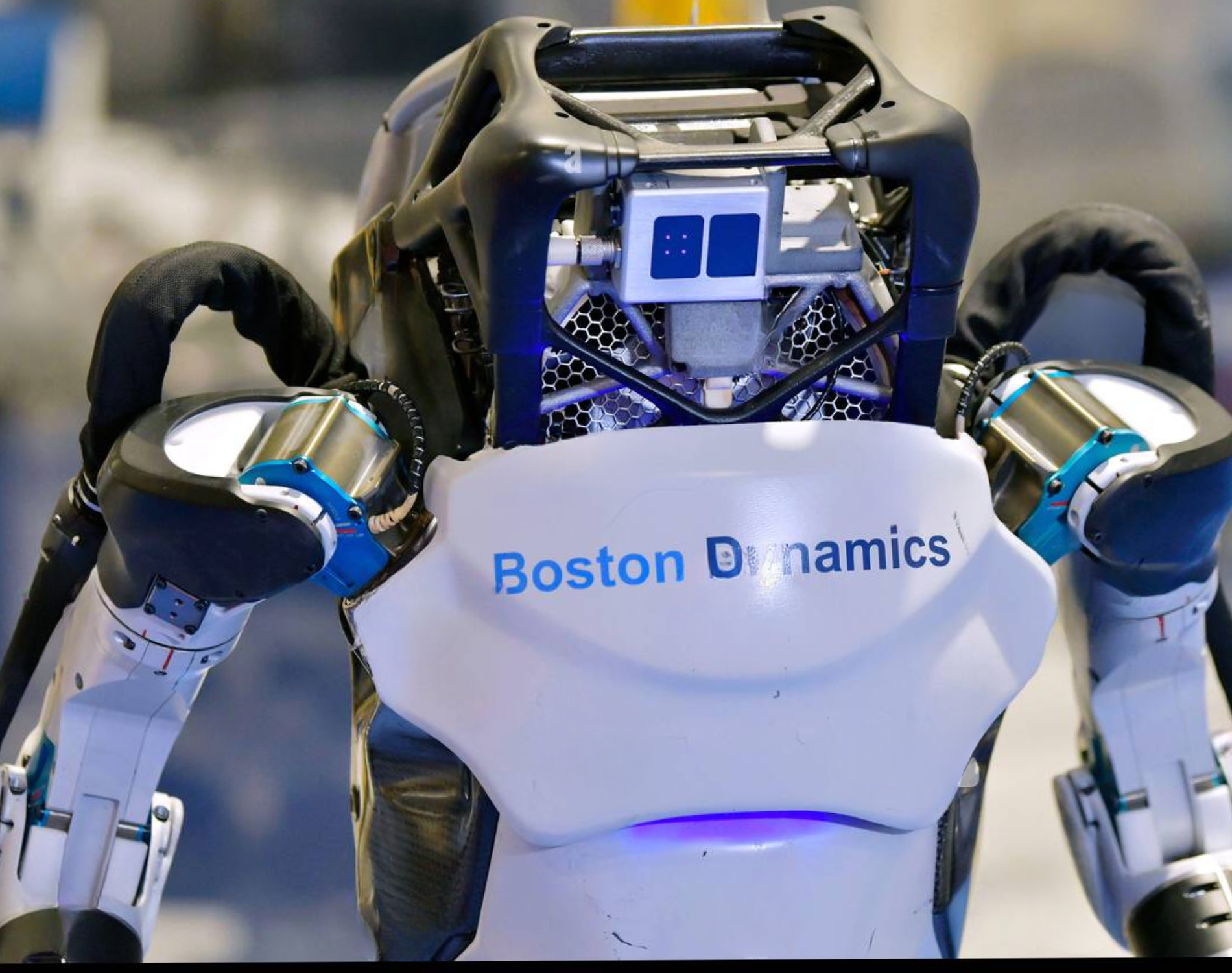 Boston Dynamics debuts Atlas humanoid at CES—factory robots next