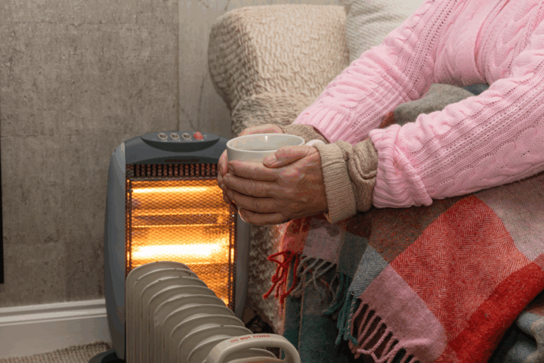 Met Office urges UK families to use this easy key tip to stay warm as ...