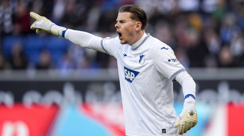 Dynamo Dresden an TSG Hoffenheims Keeper Philipp dran