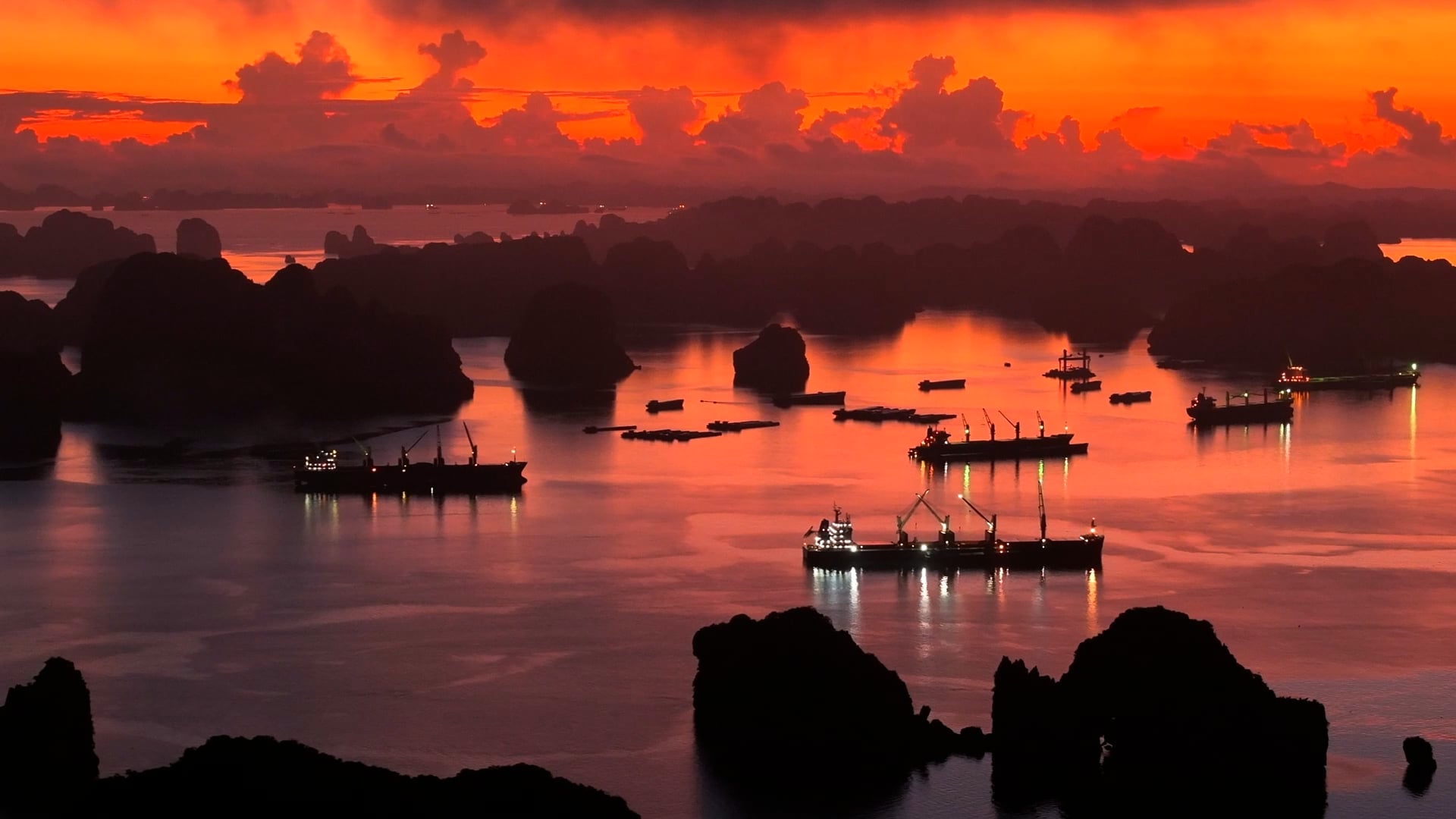 UNESCO gem revealed: Halong Bay's stunning drone imagery - Worldwide