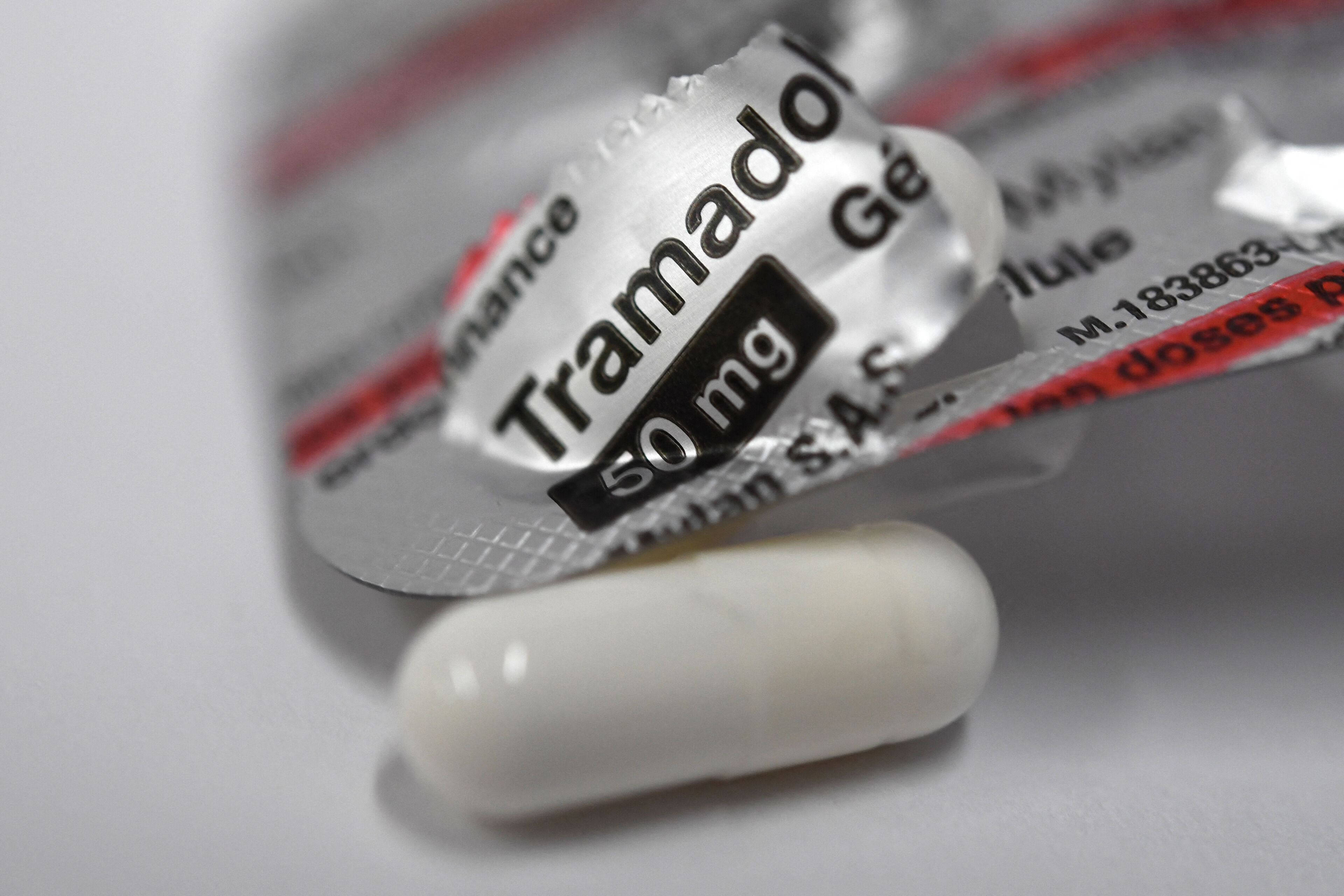 To mænd stoppet med mere end 29.000 tramadolpiller i bagagen