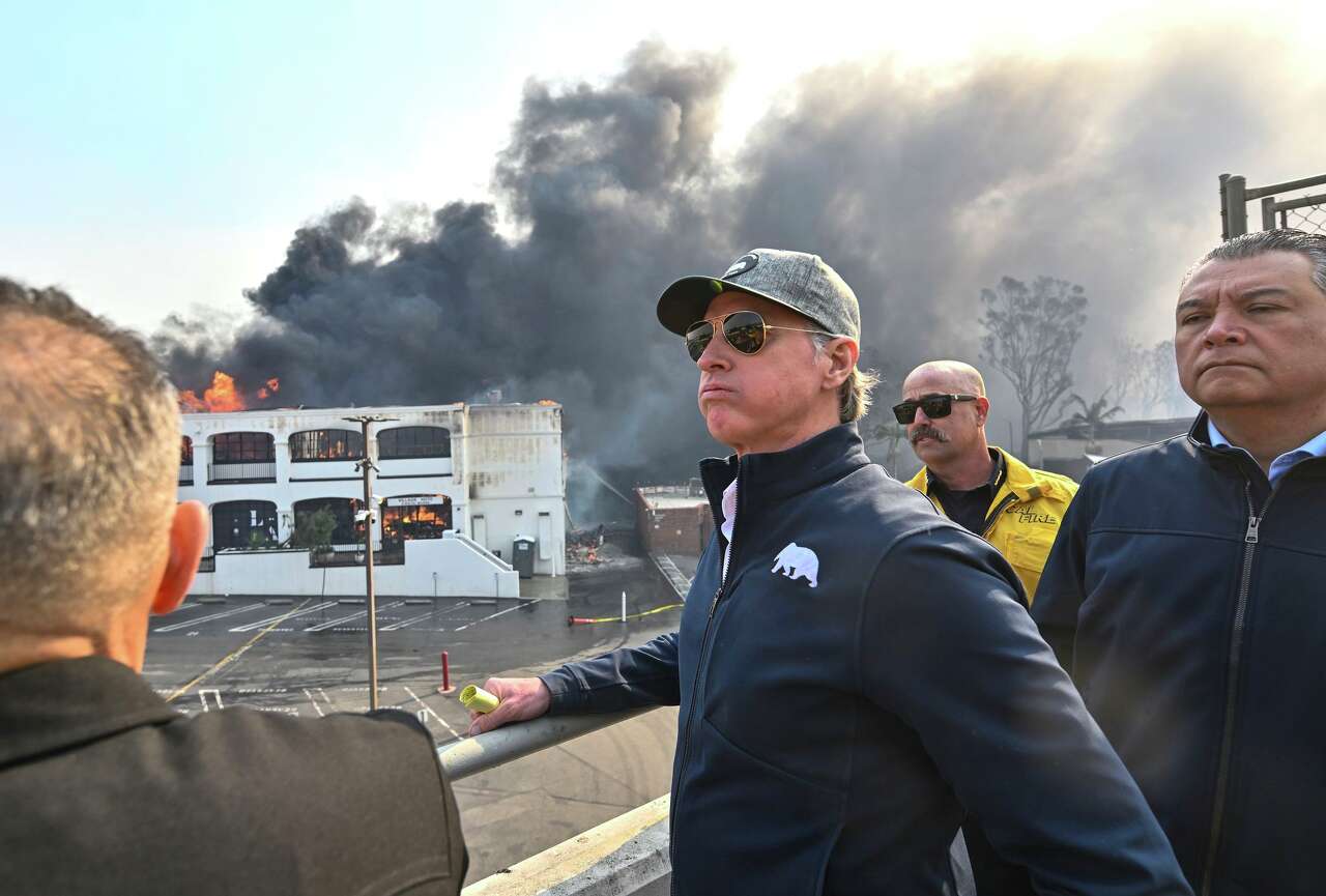 A Florida senator wants answers on the Palisades fire. What's he really ...