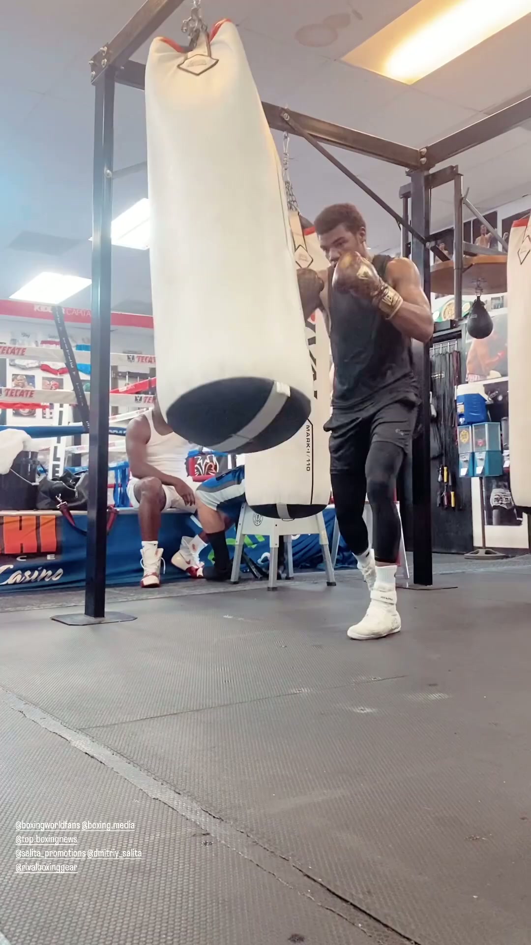 Michel Rivera in gym working the heavy bag, 140 division is stacked ️