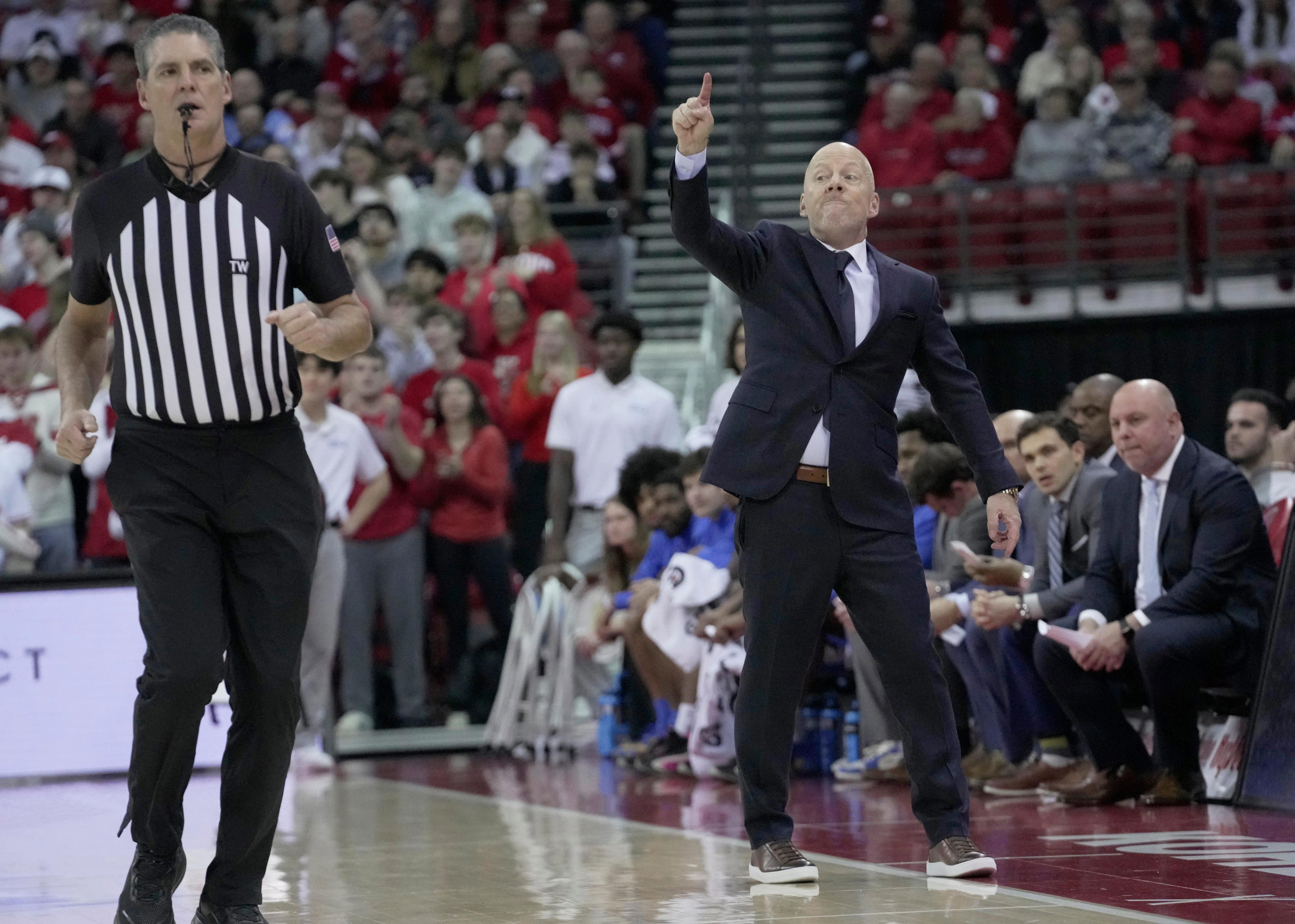 Bruins must press pause on handing out secret extensions